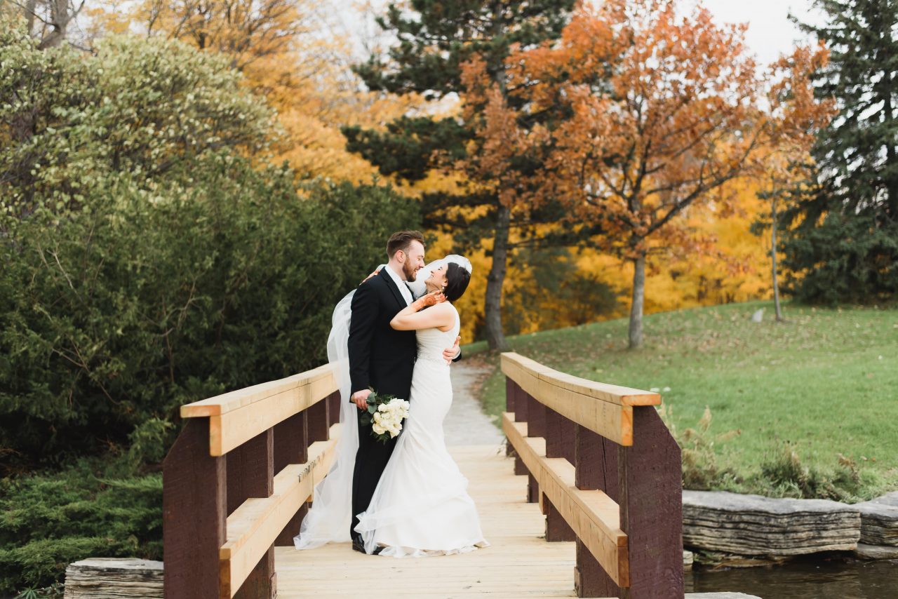 Romantic and Timeless Wedding Pictures | Centennial Park, Toronto