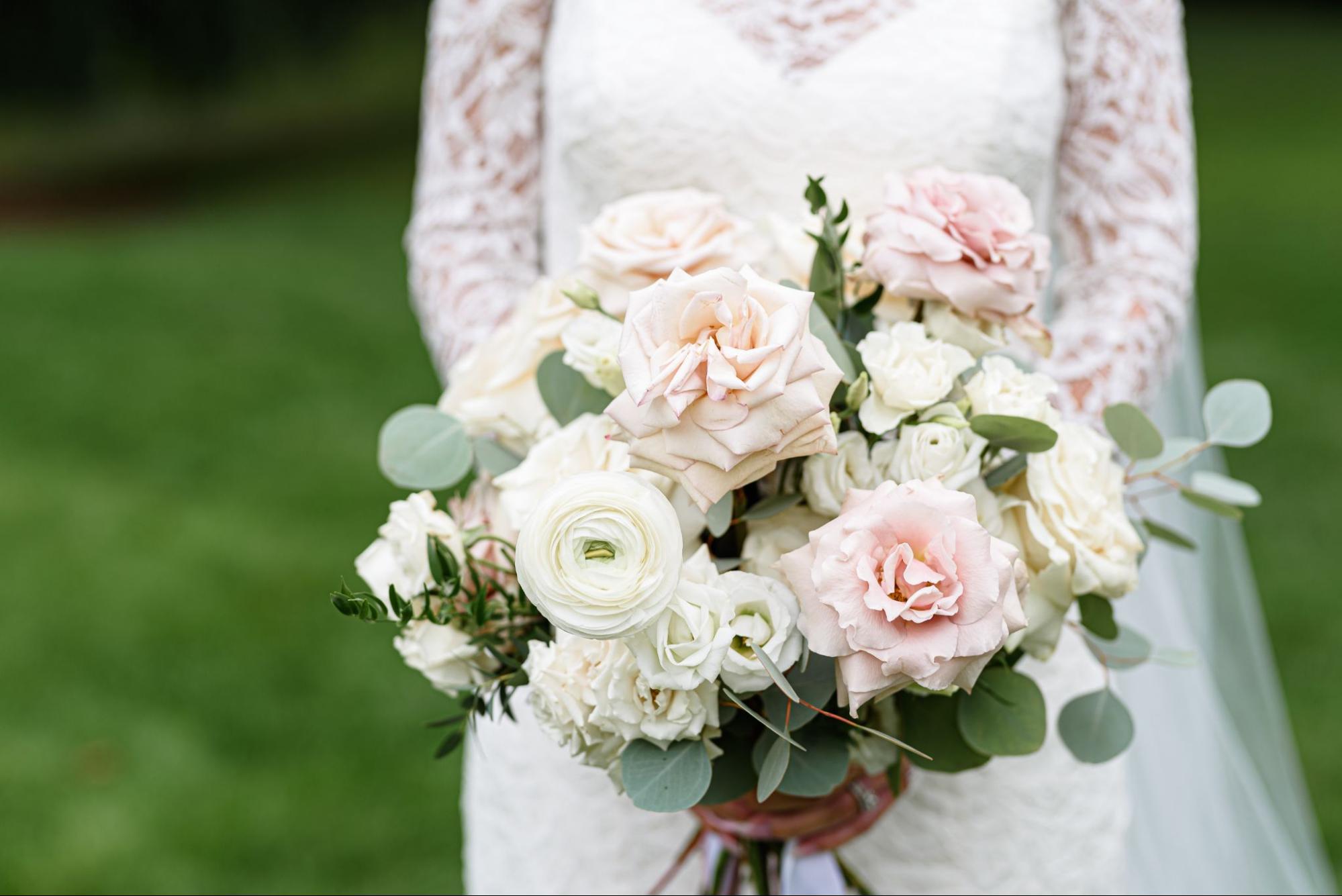 Wedding Bouquets: Our Top 20 Picks of 2023 - Lilac Studios